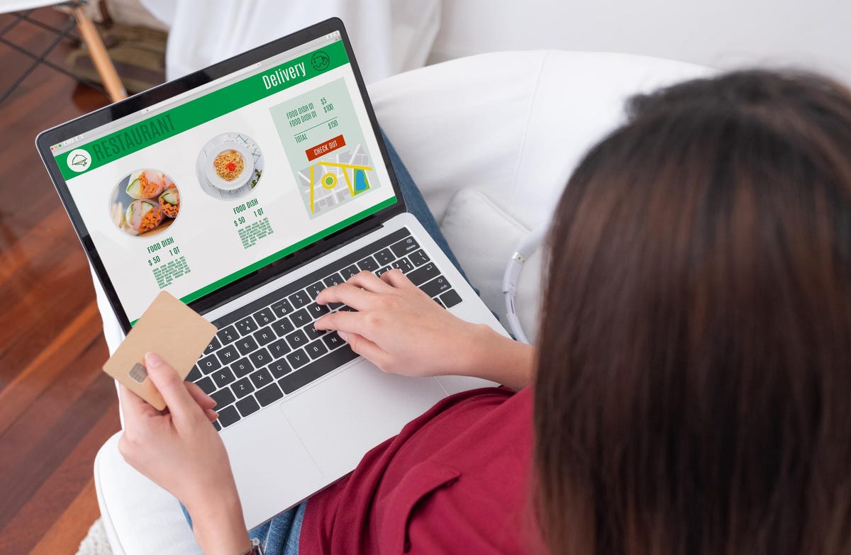 Top 10 Successful Websites for Restaurants - Designveloper